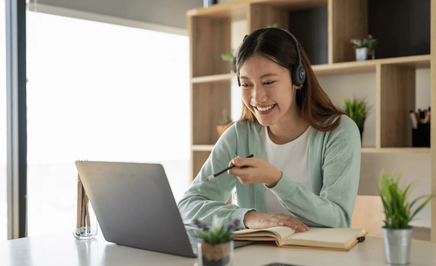 7 Strategies to Make Your Webinar More Interactive in 2023 | Demio Blog